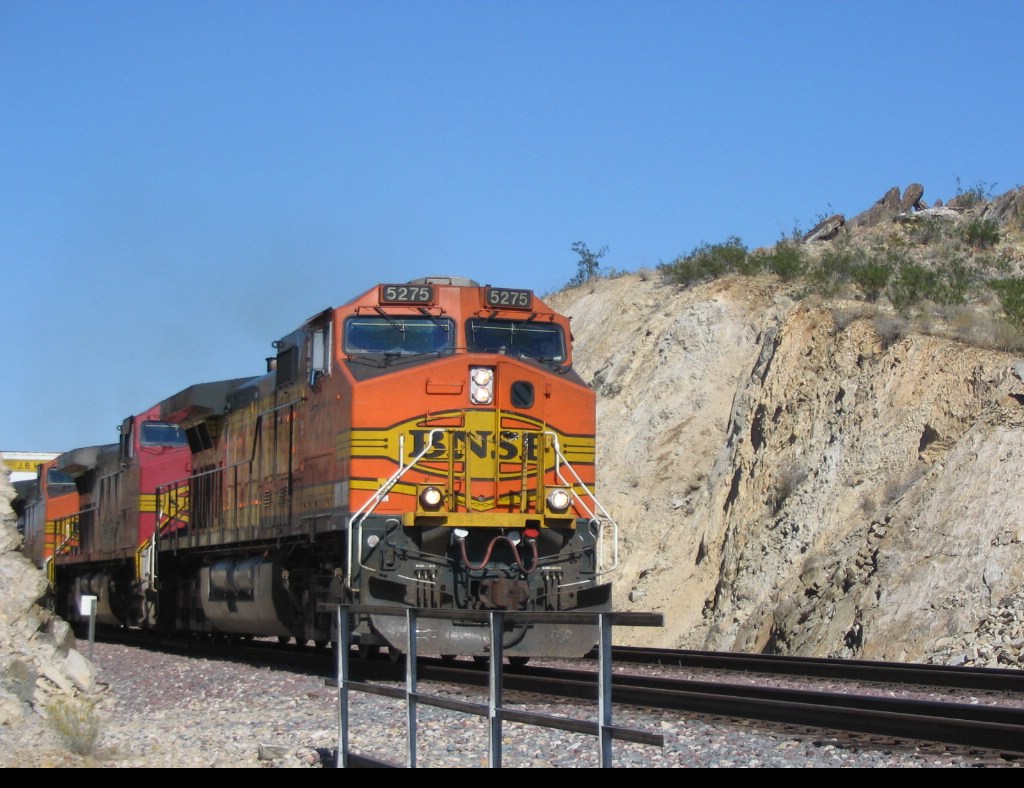 BNSF 5275